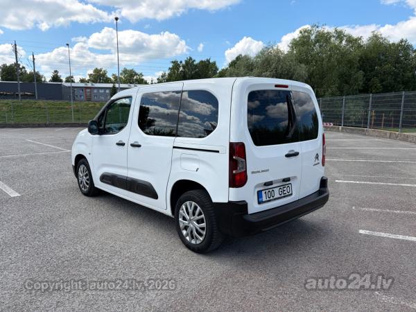 Balts Citroen Berlingo 2019 Tallina, ar dzinēja tilpumu 1.20 L un nobraukumu 135 tūkst. km par 7900 €, foto 5 vietnē AUTOMOTO.COM.LV