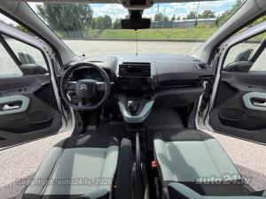 White Citroen Berlingo 2019 in Tallinn, with an engine capacity of 1.20 L and mileage of 135 thousand km for 7900 €, photo 10 on AUTOMOTO.COM.LV