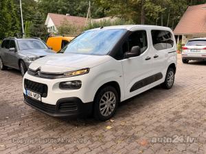 Balts Citroen Berlingo 2019 Tallina, ar dzinēja tilpumu 1.20 L un nobraukumu 134 tūkst. km par 8300 €, foto 3 vietnē AUTOMOTO.COM.LV