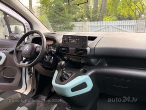 Balts Citroen Berlingo 2019 Tallina, ar dzinēja tilpumu 1.20 L un nobraukumu 134 tūkst. km par 8300 €, foto 14 vietnē AUTOMOTO.COM.LV