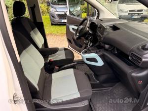Balts Citroen Berlingo 2019 Tallina, ar dzinēja tilpumu 1.20 L un nobraukumu 134 tūkst. km par 8300 €, foto 15 vietnē AUTOMOTO.COM.LV