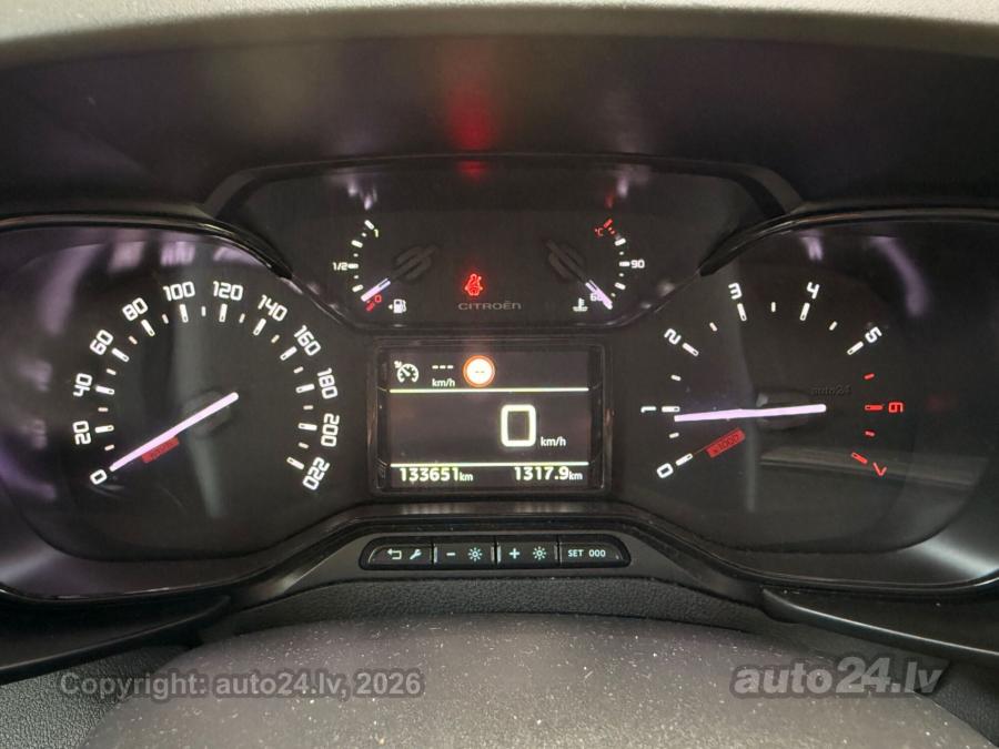 Balts Citroen Berlingo 2019 Tallina, ar dzinēja tilpumu 1.20 L un nobraukumu 134 tūkst. km par 8300 €, foto 16 vietnē AUTOMOTO.COM.LV
