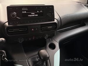 Balts Citroen Berlingo 2019 Tallina, ar dzinēja tilpumu 1.20 L un nobraukumu 134 tūkst. km par 8300 €, foto 18 vietnē AUTOMOTO.COM.LV