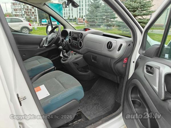 Balts Citroen Berlingo 2019 Tartu, ar dzinēja tilpumu 1.60 L un nobraukumu 197 tūkst. km par 5950 €, foto 8 vietnē AUTOMOTO.COM.LV