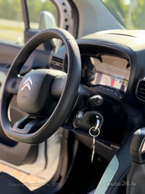 Balts Citroen Berlingo 2020 Tallina, ar dzinēja tilpumu 1.50 L un nobraukumu 122 tūkst. km par 11900 €, foto 6 vietnē AUTOMOTO.COM.LV