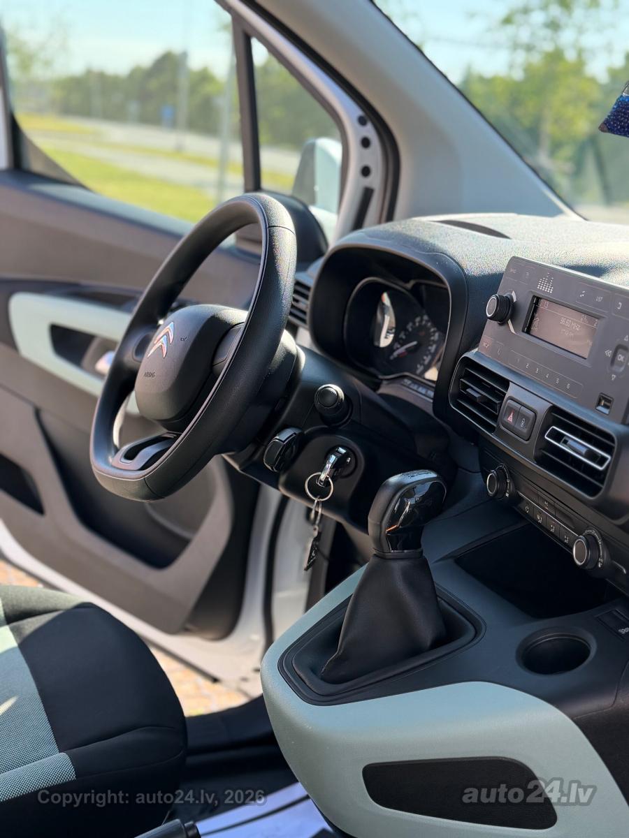 Balts Citroen Berlingo 2020 Tallina, ar dzinēja tilpumu 1.50 L un nobraukumu 122 tūkst. km par 11900 €, foto 7 vietnē AUTOMOTO.COM.LV
