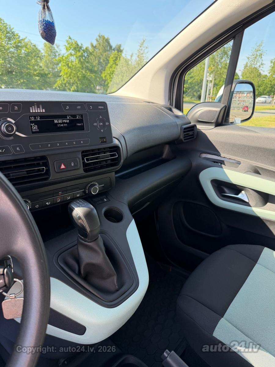 Balts Citroen Berlingo 2020 Tallina, ar dzinēja tilpumu 1.50 L un nobraukumu 122 tūkst. km par 11900 €, foto 12 vietnē AUTOMOTO.COM.LV