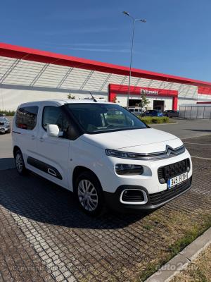 Balts Citroen Berlingo 2020 Tallina, ar dzinēja tilpumu 1.50 L un nobraukumu 122 tūkst. km par 11900 €, foto 17 vietnē AUTOMOTO.COM.LV