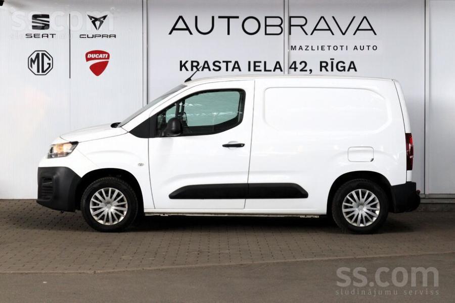 Balts Citroen Berlingo 2020 Rīga, ar dzinēja tilpumu 1.50 L un nobraukumu 125 tūkst. km par 9400 €, foto 5 vietnē AUTOMOTO.COM.LV