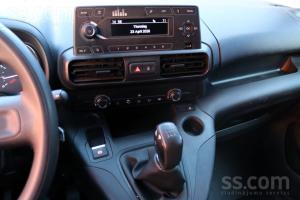 Balts Citroen Berlingo 2020 Rīga, ar dzinēja tilpumu 1.50 L un nobraukumu 125 tūkst. km par 9400 €, foto 12 vietnē AUTOMOTO.COM.LV