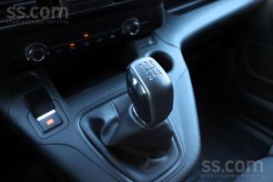 Balts Citroen Berlingo 2020 Rīga, ar dzinēja tilpumu 1.50 L un nobraukumu 125 tūkst. km par 9400 €, foto 15 vietnē AUTOMOTO.COM.LV