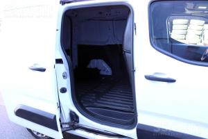 Balts Citroen Berlingo 2020 Rīga, ar dzinēja tilpumu 1.50 L un nobraukumu 125 tūkst. km par 9400 €, foto 23 vietnē AUTOMOTO.COM.LV
