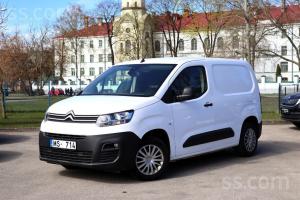 Balts Citroen Berlingo 2020 Rīga, ar dzinēja tilpumu 1.50 L un nobraukumu 125 tūkst. km par 9400 €, foto 25 vietnē AUTOMOTO.COM.LV