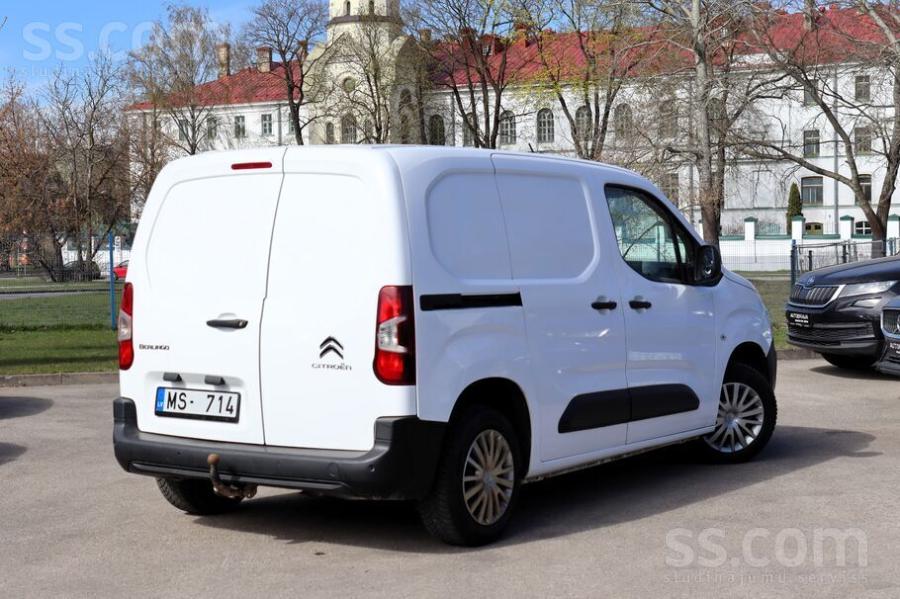 Balts Citroen Berlingo 2020 Rīga, ar dzinēja tilpumu 1.50 L un nobraukumu 125 tūkst. km par 9400 €, foto 26 vietnē AUTOMOTO.COM.LV