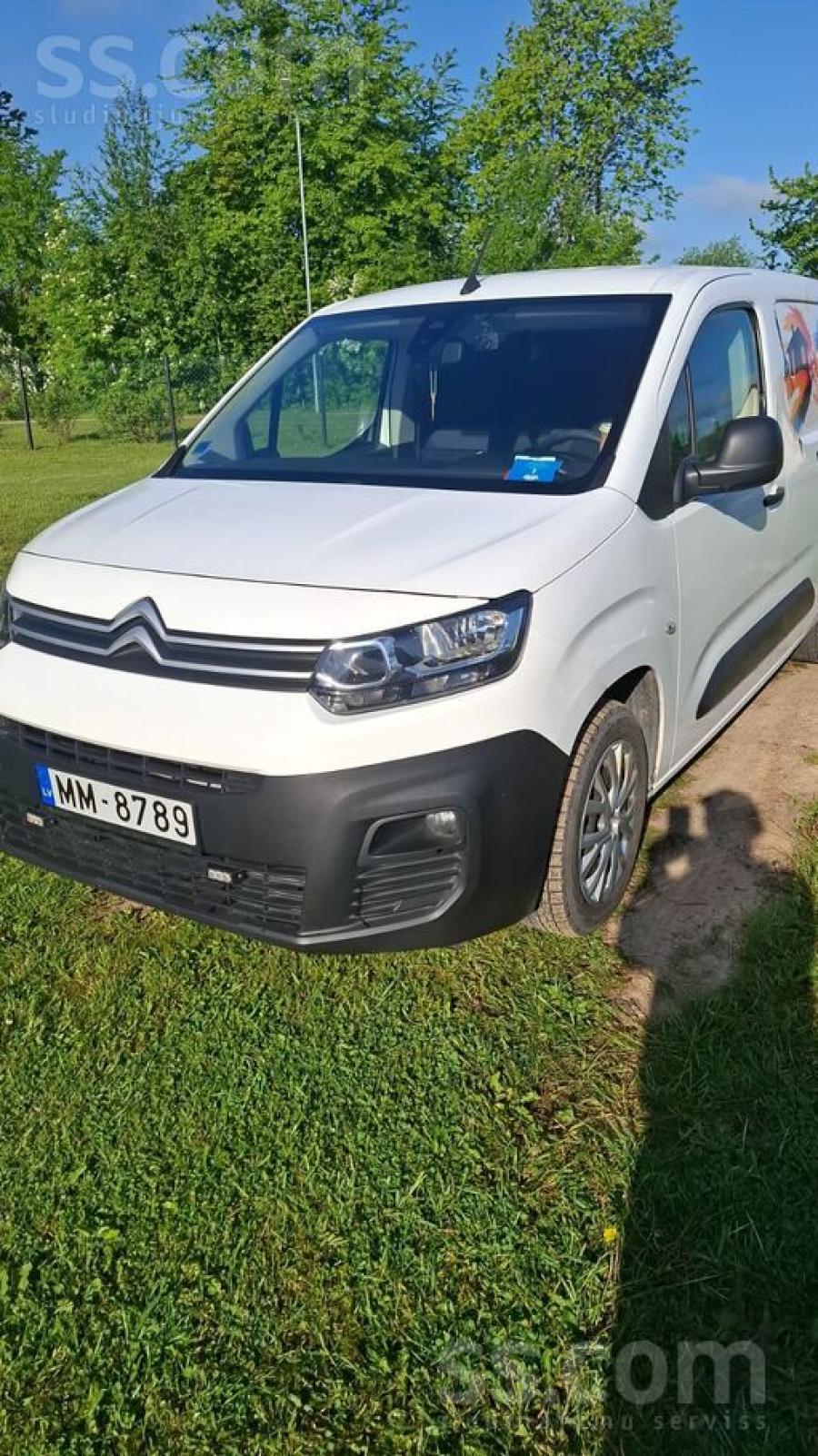 Balts Citroen Berlingo 2020 Liepāja, ar dzinēja tilpumu 1.50 L un nobraukumu 187 tūkst. km par 8400 €, foto 1 vietnē AUTOMOTO.COM.LV