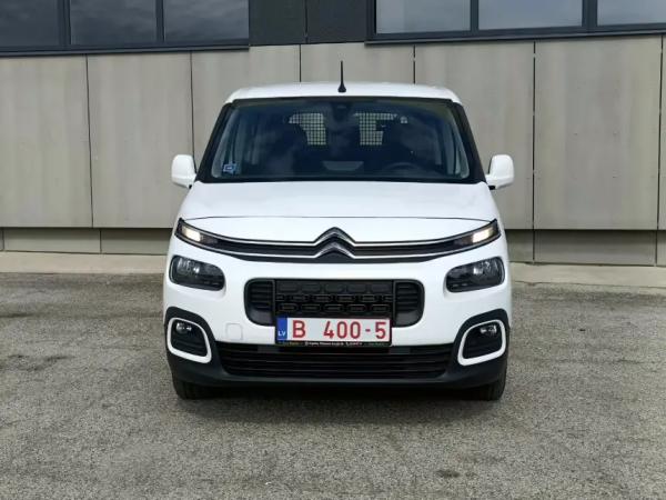 Balts Citroen Berlingo 2020 Sigulda, ar dzinēja tilpumu 1.20 L un nobraukumu 73 tūkst. km par 11900 €, foto 2 vietnē AUTOMOTO.COM.LV