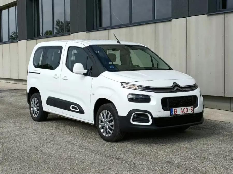 Balts Citroen Berlingo 2020 Sigulda, ar dzinēja tilpumu 1.20 L un nobraukumu 73 tūkst. km par 11900 €, foto 4 vietnē AUTOMOTO.COM.LV