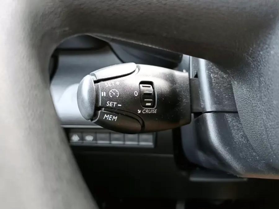Balts Citroen Berlingo 2020 Sigulda, ar dzinēja tilpumu 1.20 L un nobraukumu 73 tūkst. km par 11900 €, foto 24 vietnē AUTOMOTO.COM.LV