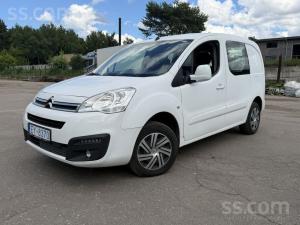 Balts Citroen Berlingo 2020 Rīga, ar dzinēja tilpumu 1.60 L un nobraukumu 48 tūkst. km par 9777 €, foto  vietnē AUTOMOTO.COM.LV