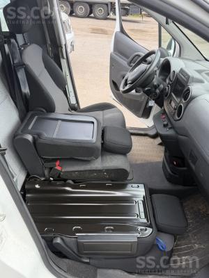 Balts Citroen Berlingo 2020 Rīga, ar dzinēja tilpumu 1.60 L un nobraukumu 48 tūkst. km par 9777 €, foto 4 vietnē AUTOMOTO.COM.LV