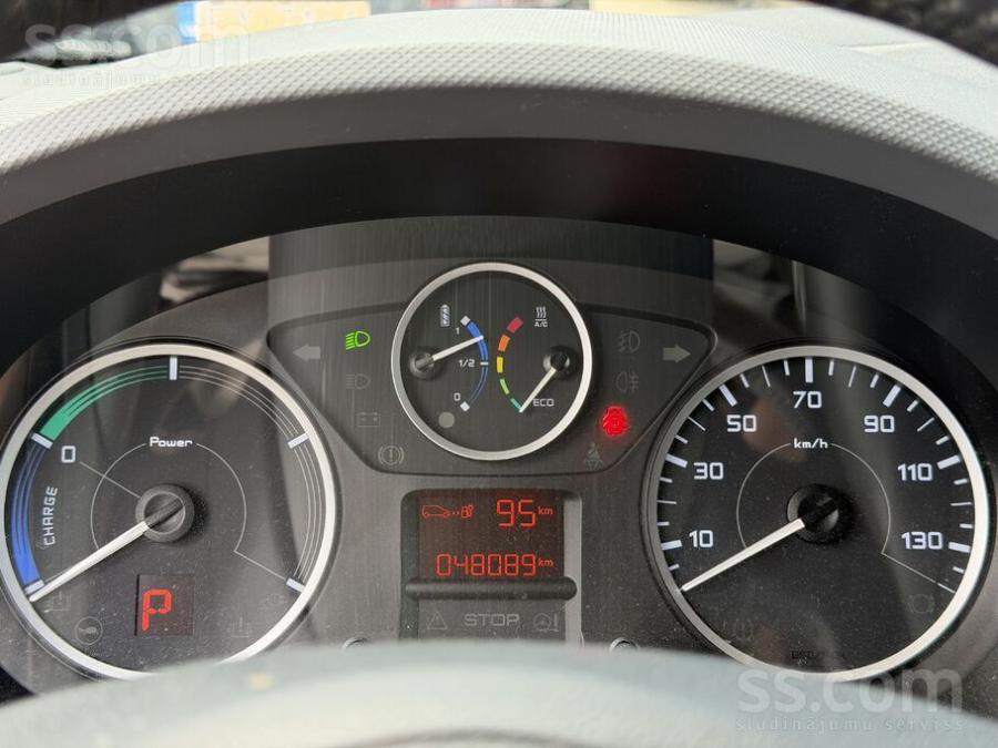 Balts Citroen Berlingo 2020 Rīga, ar dzinēja tilpumu 1.60 L un nobraukumu 48 tūkst. km par 9777 €, foto 9 vietnē AUTOMOTO.COM.LV