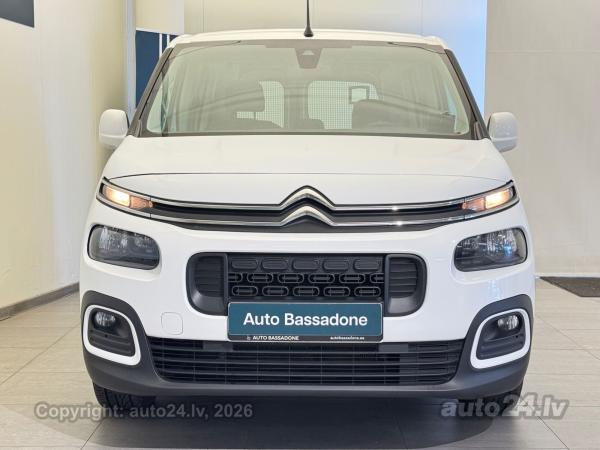 White Citroen Berlingo 2020 in Tallinn, with an engine capacity of 1.50 L and mileage of 106 thousand km for 13900 €, photo 2 on AUTOMOTO.COM.LV