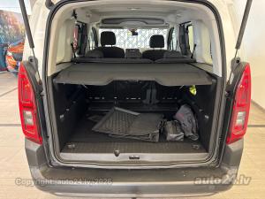 White Citroen Berlingo 2020 in Tallinn, with an engine capacity of 1.50 L and mileage of 57 thousand km for 14900 €, photo 7 on AUTOMOTO.COM.LV