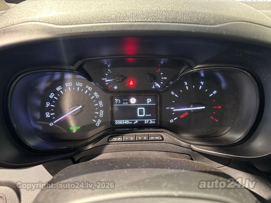 White Citroen Berlingo 2020 in Tallinn, with an engine capacity of 1.50 L and mileage of 57 thousand km for 14900 €, photo 10 on AUTOMOTO.COM.LV