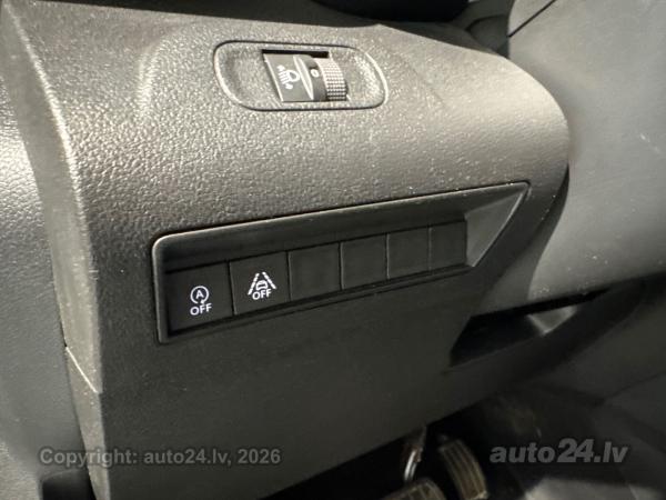 Balts Citroen Berlingo 2020 Tallina, ar dzinēja tilpumu 1.50 L un nobraukumu 57 tūkst. km par 14900 €, foto 11 vietnē AUTOMOTO.COM.LV
