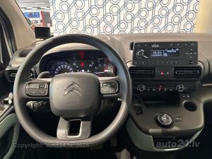 White Citroen Berlingo 2020 in Tallinn, with an engine capacity of 1.50 L and mileage of 57 thousand km for 14900 €, photo 16 on AUTOMOTO.COM.LV