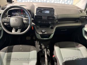 White Citroen Berlingo 2020 in Tallinn, with an engine capacity of 1.50 L and mileage of 57 thousand km for 14900 €, photo 17 on AUTOMOTO.COM.LV