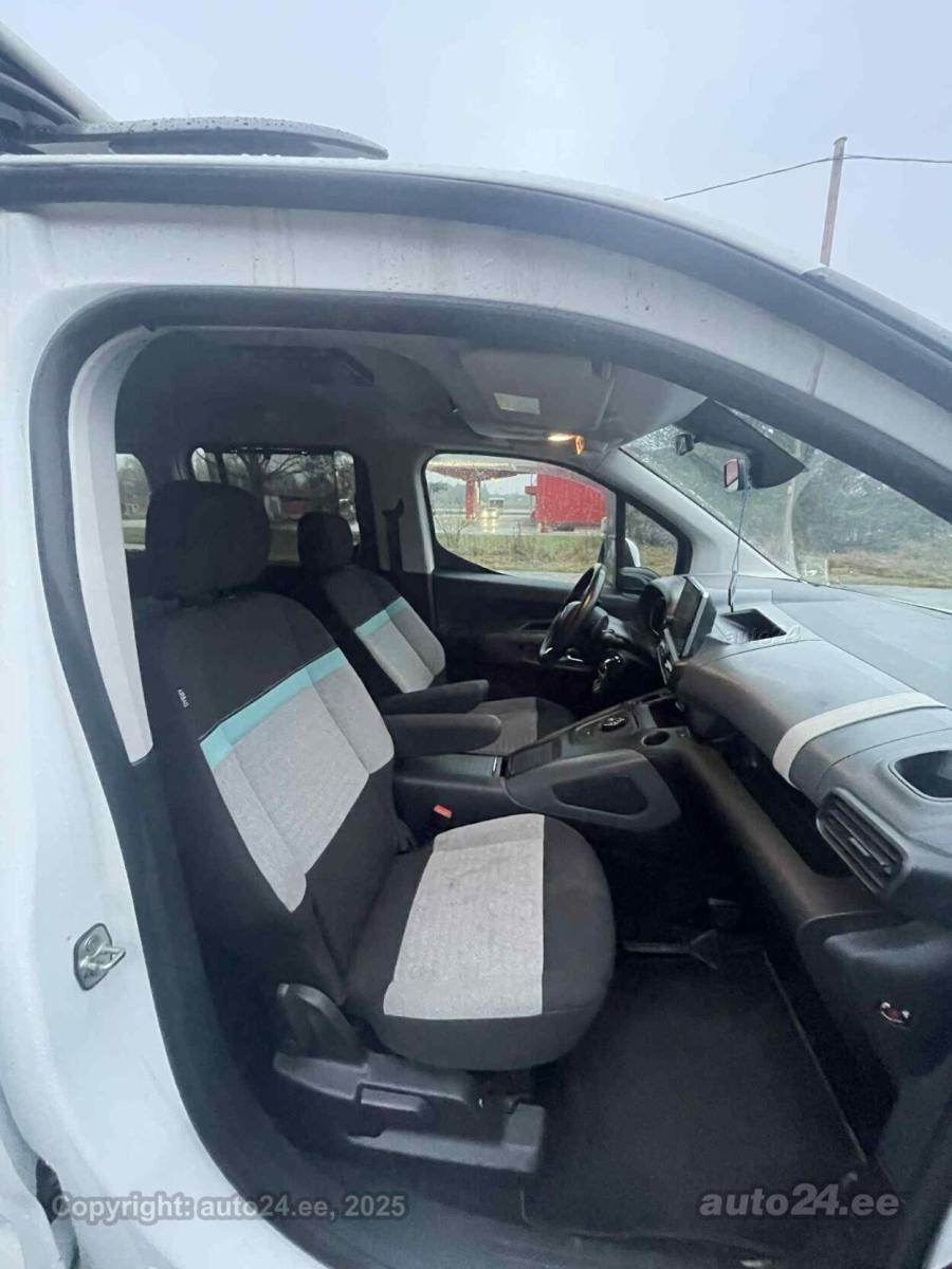 Balts Citroen Berlingo 2021 Tallina, ar dzinēja tilpumu 1.50 L un nobraukumu 105 tūkst. km par 17600 €, foto 9 vietnē AUTOMOTO.COM.LV