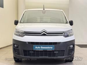 Balts Citroen Berlingo 2021 Tallina, ar dzinēja tilpumu 1.50 L un nobraukumu 136 tūkst. km par 11900 €, foto 3 vietnē AUTOMOTO.COM.LV