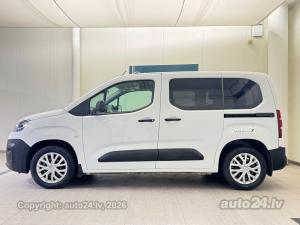 Balts Citroen Berlingo 2021 Tallina, ar dzinēja tilpumu 1.50 L un nobraukumu 136 tūkst. km par 11900 €, foto 4 vietnē AUTOMOTO.COM.LV