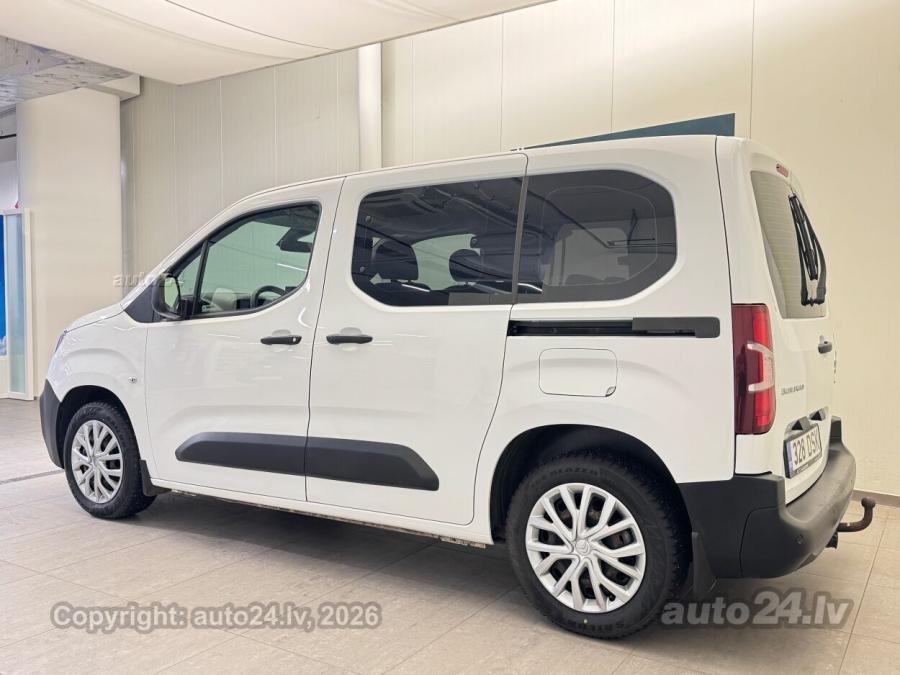 Balts Citroen Berlingo 2021 Tallina, ar dzinēja tilpumu 1.50 L un nobraukumu 136 tūkst. km par 11900 €, foto 5 vietnē AUTOMOTO.COM.LV