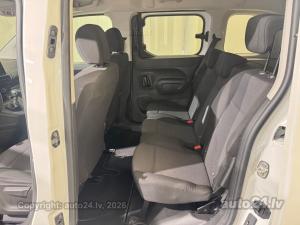 Balts Citroen Berlingo 2021 Tallina, ar dzinēja tilpumu 1.50 L un nobraukumu 136 tūkst. km par 11900 €, foto 16 vietnē AUTOMOTO.COM.LV