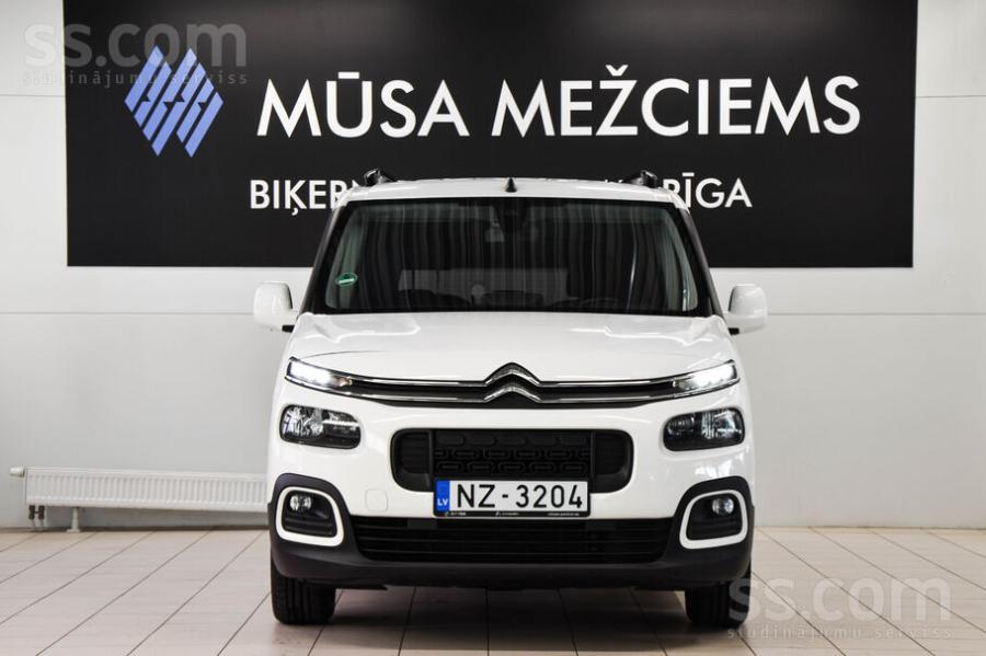 Balts Citroen Berlingo 2021 Rīga, ar dzinēja tilpumu 1.50 L un nobraukumu 161 tūkst. km par 11990 €, foto 3 vietnē AUTOMOTO.COM.LV