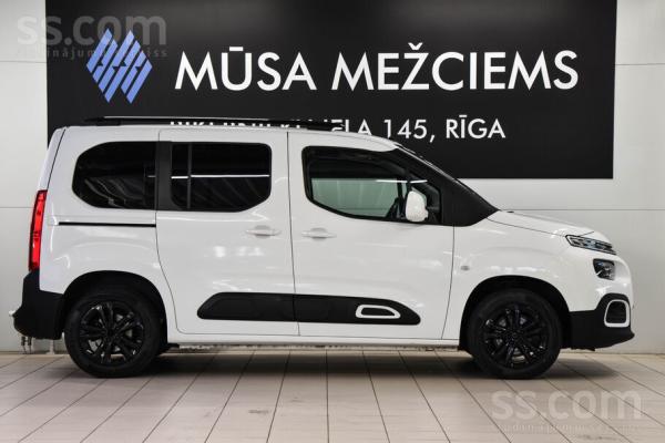 Белый Ситроен Берлинго 2021 в Рига, объемом двигателя 1.50 л и пробегом 161 тыс. км за 11990 €, фото 4 на AUTOMOTO.COM.LV