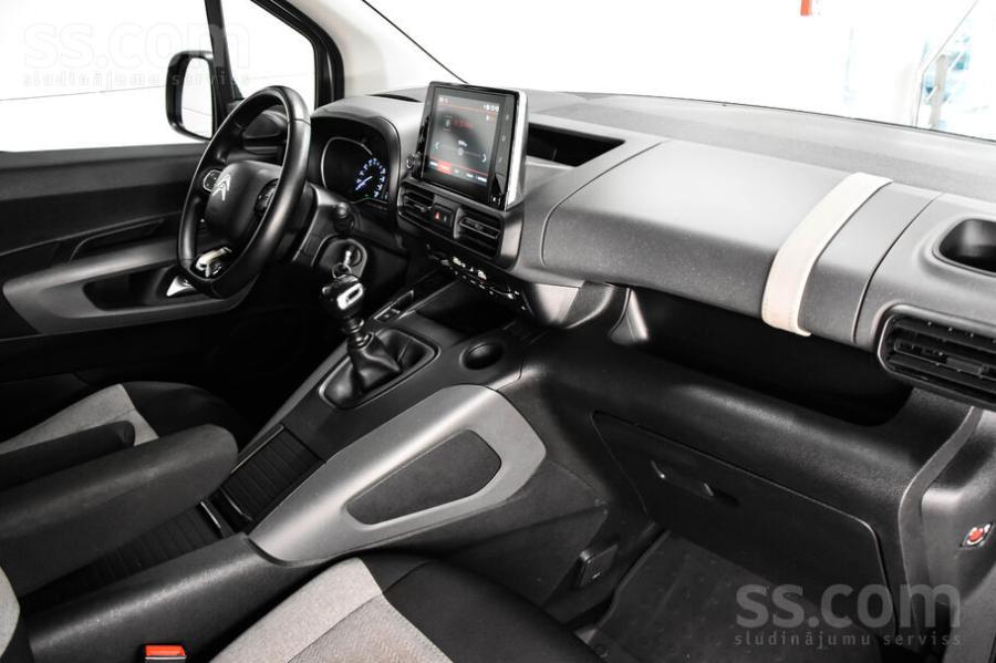 Balts Citroen Berlingo 2021 Rīga, ar dzinēja tilpumu 1.50 L un nobraukumu 161 tūkst. km par 11990 €, foto 14 vietnē AUTOMOTO.COM.LV