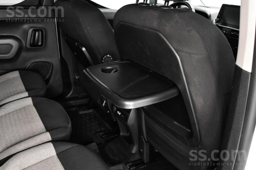 Balts Citroen Berlingo 2021 Rīga, ar dzinēja tilpumu 1.50 L un nobraukumu 161 tūkst. km par 11990 €, foto 17 vietnē AUTOMOTO.COM.LV