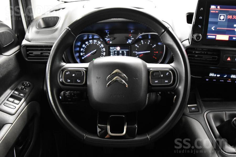Balts Citroen Berlingo 2021 Rīga, ar dzinēja tilpumu 1.50 L un nobraukumu 161 tūkst. km par 11990 €, foto 20 vietnē AUTOMOTO.COM.LV