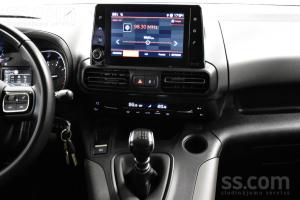 Balts Citroen Berlingo 2021 Rīga, ar dzinēja tilpumu 1.50 L un nobraukumu 161 tūkst. km par 11990 €, foto 21 vietnē AUTOMOTO.COM.LV