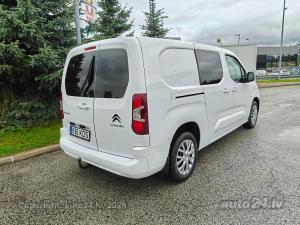 White Citroen Berlingo 2021 in Tartu, with an engine capacity of 1.50 L and mileage of 140 thousand km for 13900 €, photo 5 on AUTOMOTO.COM.LV