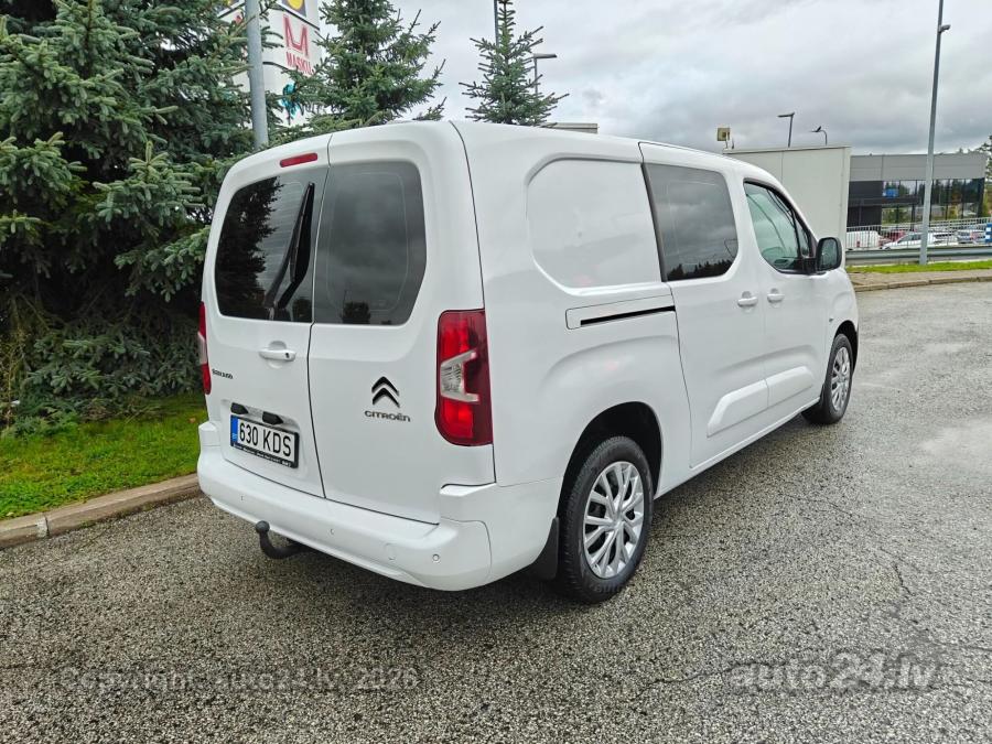 White Citroen Berlingo 2021 in Tartu, with an engine capacity of 1.50 L and mileage of 140 thousand km for 13900 €, photo 5 on AUTOMOTO.COM.LV