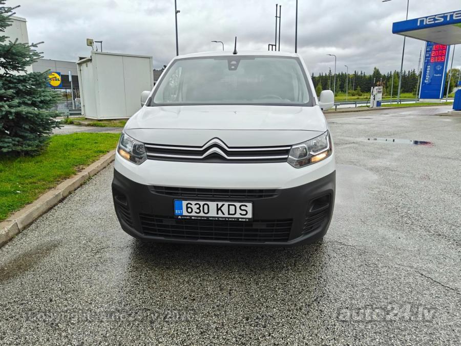 White Citroen Berlingo 2021 in Tartu, with an engine capacity of 1.50 L and mileage of 140 thousand km for 13900 €, photo 7 on AUTOMOTO.COM.LV