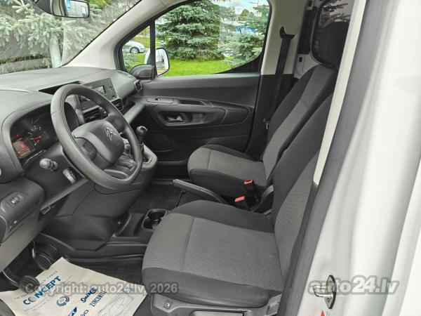 White Citroen Berlingo 2021 in Tartu, with an engine capacity of 1.50 L and mileage of 140 thousand km for 13900 €, photo 11 on AUTOMOTO.COM.LV