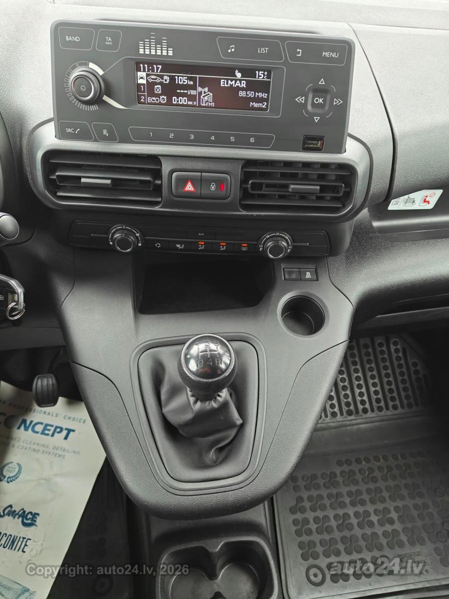 White Citroen Berlingo 2021 in Tartu, with an engine capacity of 1.50 L and mileage of 140 thousand km for 13900 €, photo 15 on AUTOMOTO.COM.LV
