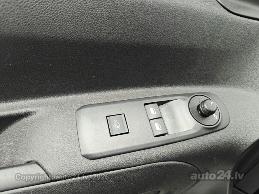 White Citroen Berlingo 2021 in Tartu, with an engine capacity of 1.50 L and mileage of 140 thousand km for 13900 €, photo 17 on AUTOMOTO.COM.LV