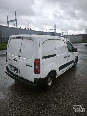 White Citroen Berlingo 2011 in Kaunas, with an engine capacity of 1.60 L and mileage of 185 thousand km for 800 €, photo 5 on AUTOMOTO.COM.LV