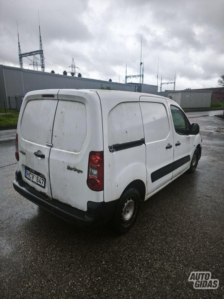 White Citroen Berlingo 2011 in Kaunas, with an engine capacity of 1.60 L and mileage of 185 thousand km for 800 €, photo 5 on AUTOMOTO.COM.LV